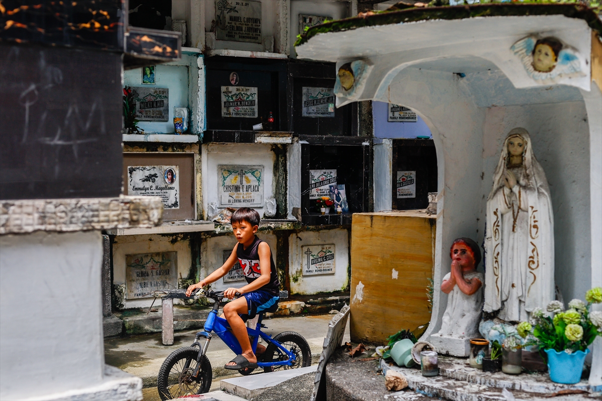 U Manilli 6 hiljada Filipinaca živi na groblju
