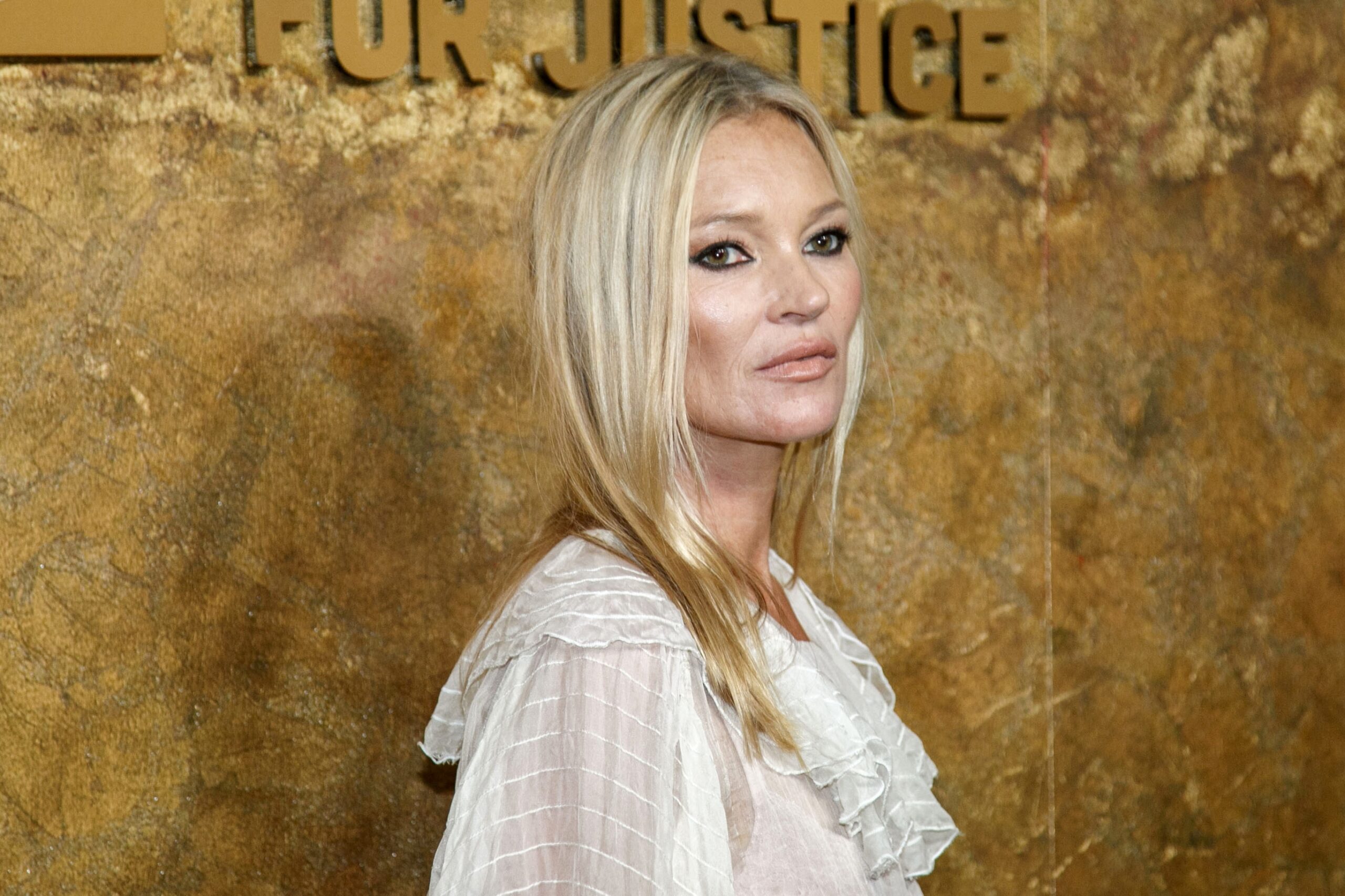 Kejt Mos na proslavi rođendana svoje kćerke popila čašicu više