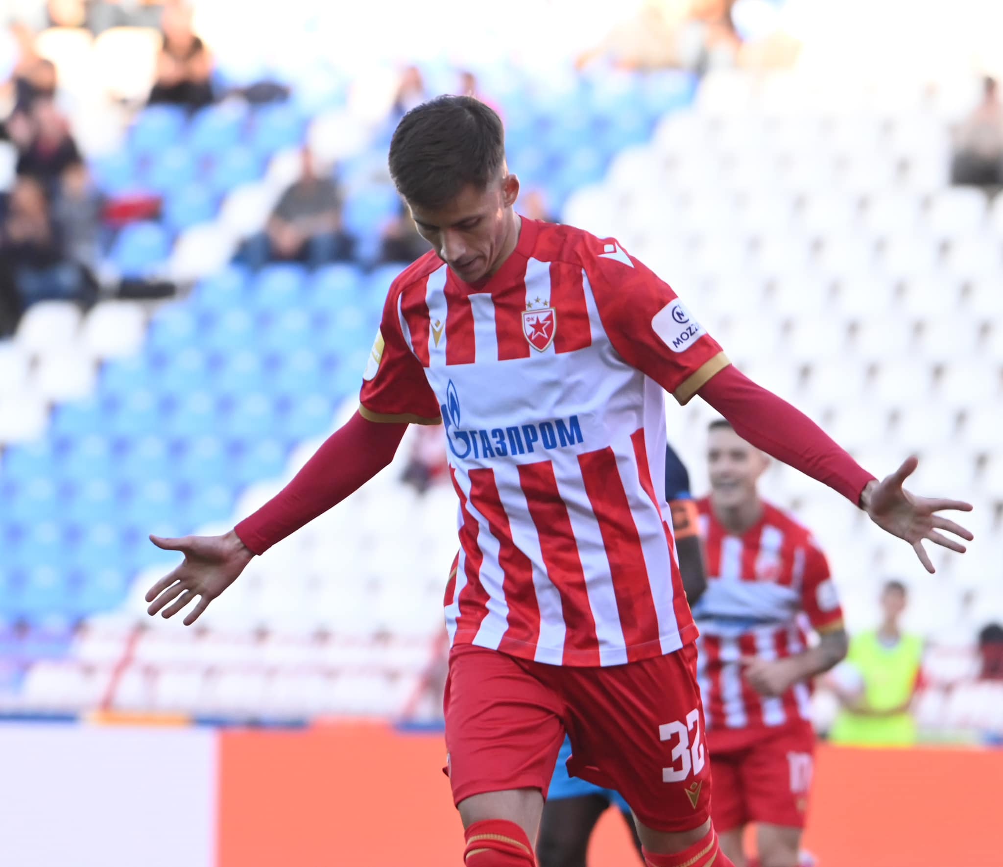 Zvezda petardom ispratila "Meraklije" u Niš: Fantastični Luka Ilić ...
