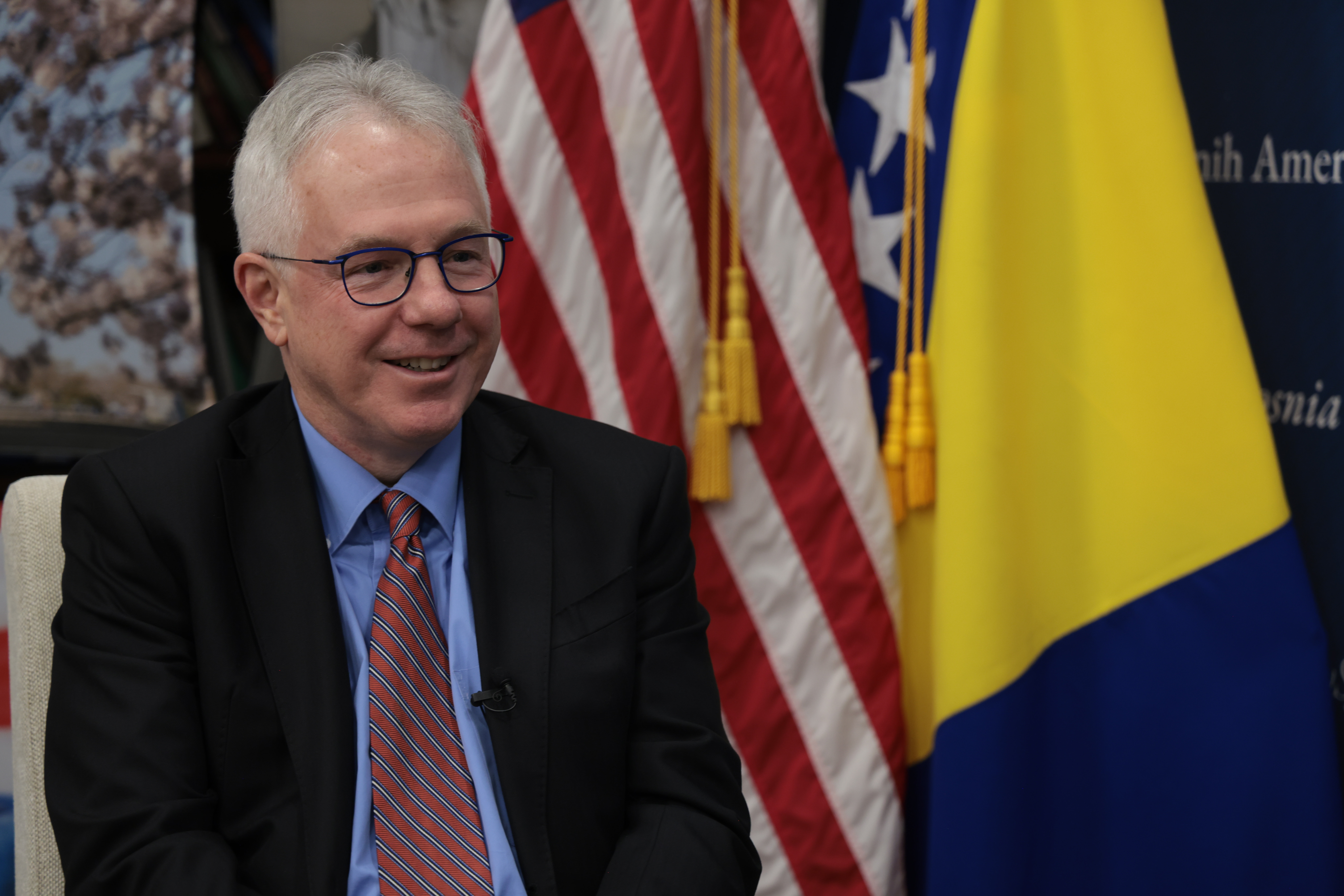 Bivši ambasador Marfi o skidanju sankcija Dodiku