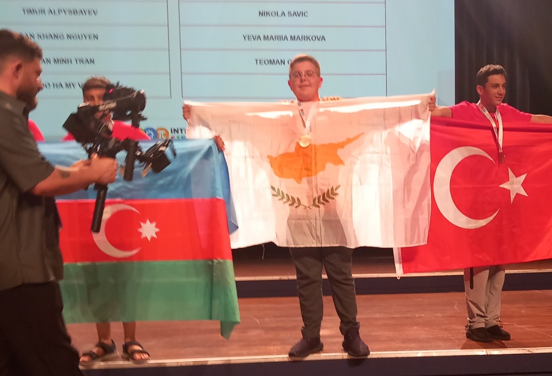 Nikola Savić iz Banjaluke, svjetski šampion u matematici