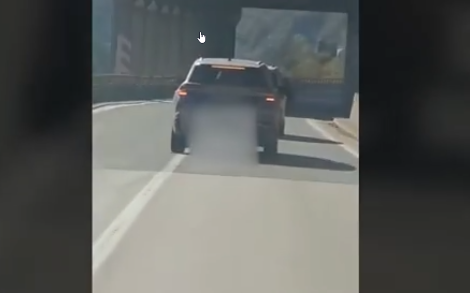 Snimao vozača kako pretiče preko pune linije, nije očekivao da će doći ...