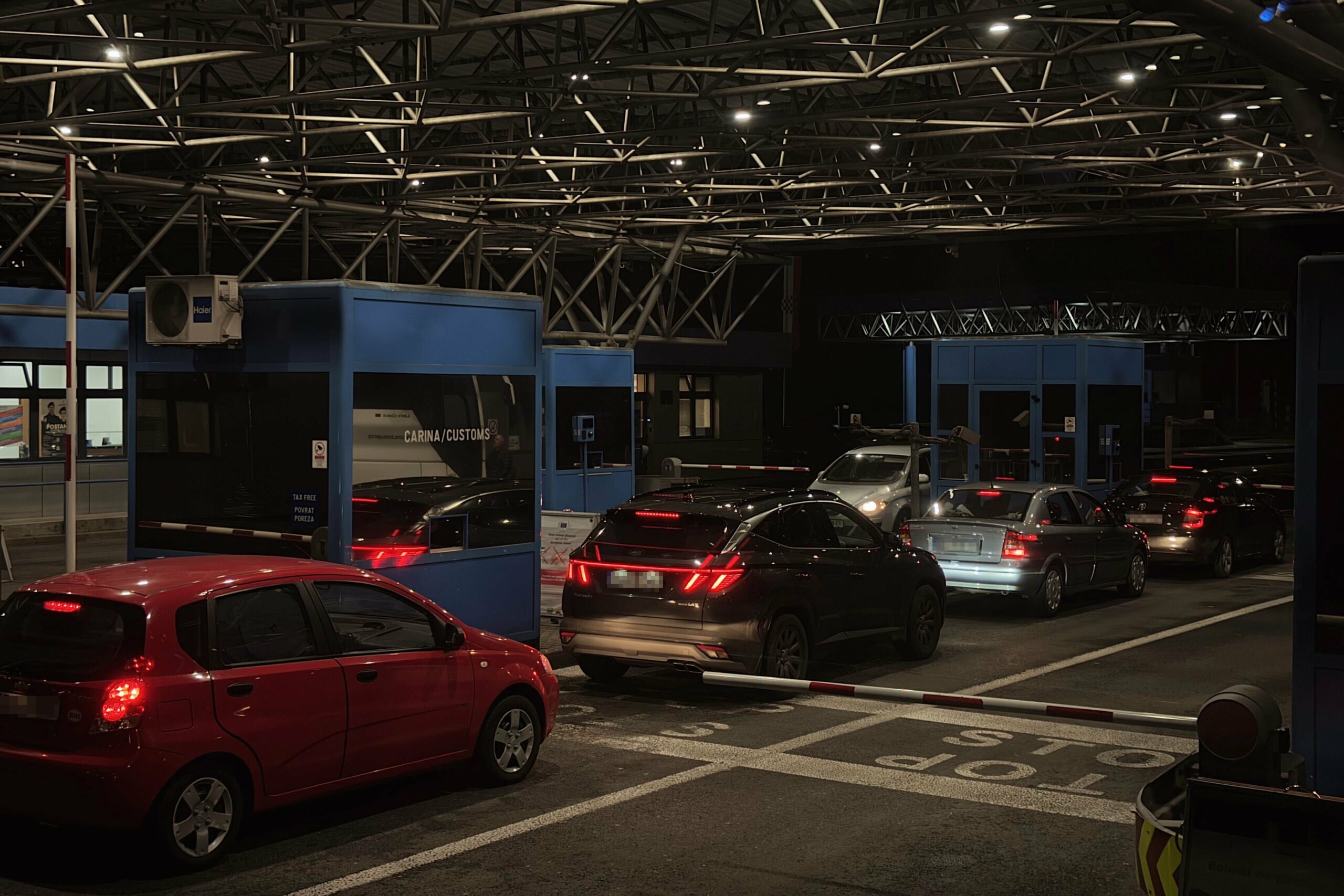 Granični prelazi krcati, pojačane gužve na 4 granice na izlazu iz BiH