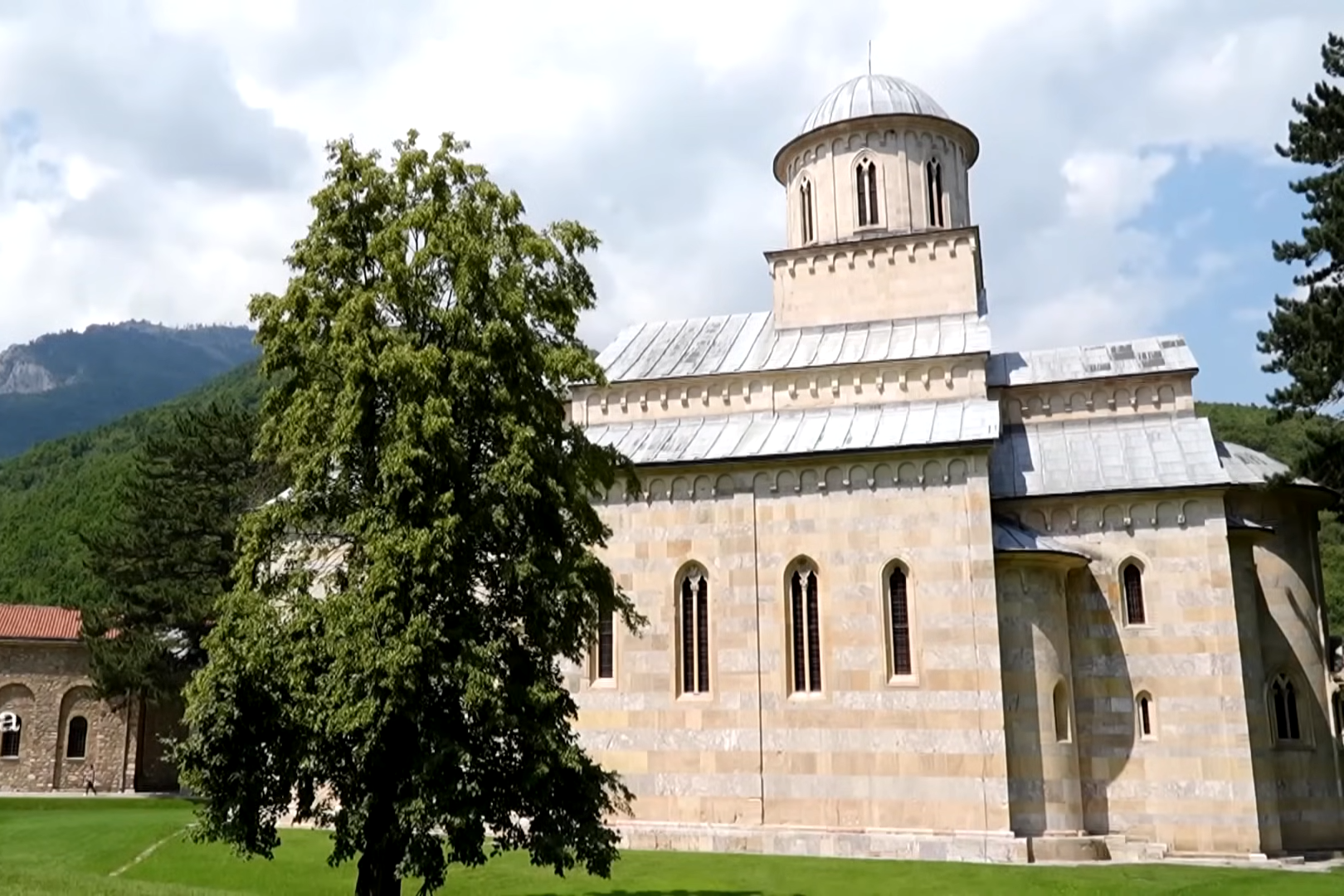 EuroBlic i Srpskainfo podržali očuvanje manastira Visoki Dečani