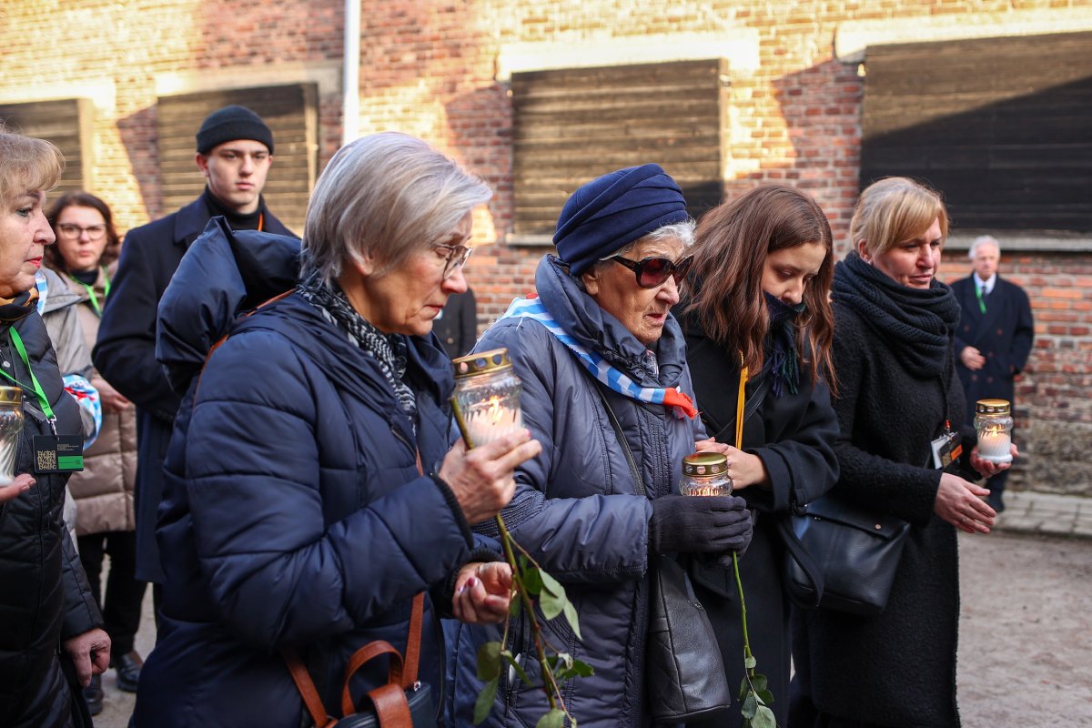 U Poljskoj komemorativni skup povodom 80 godina od oslobođenja logora ...