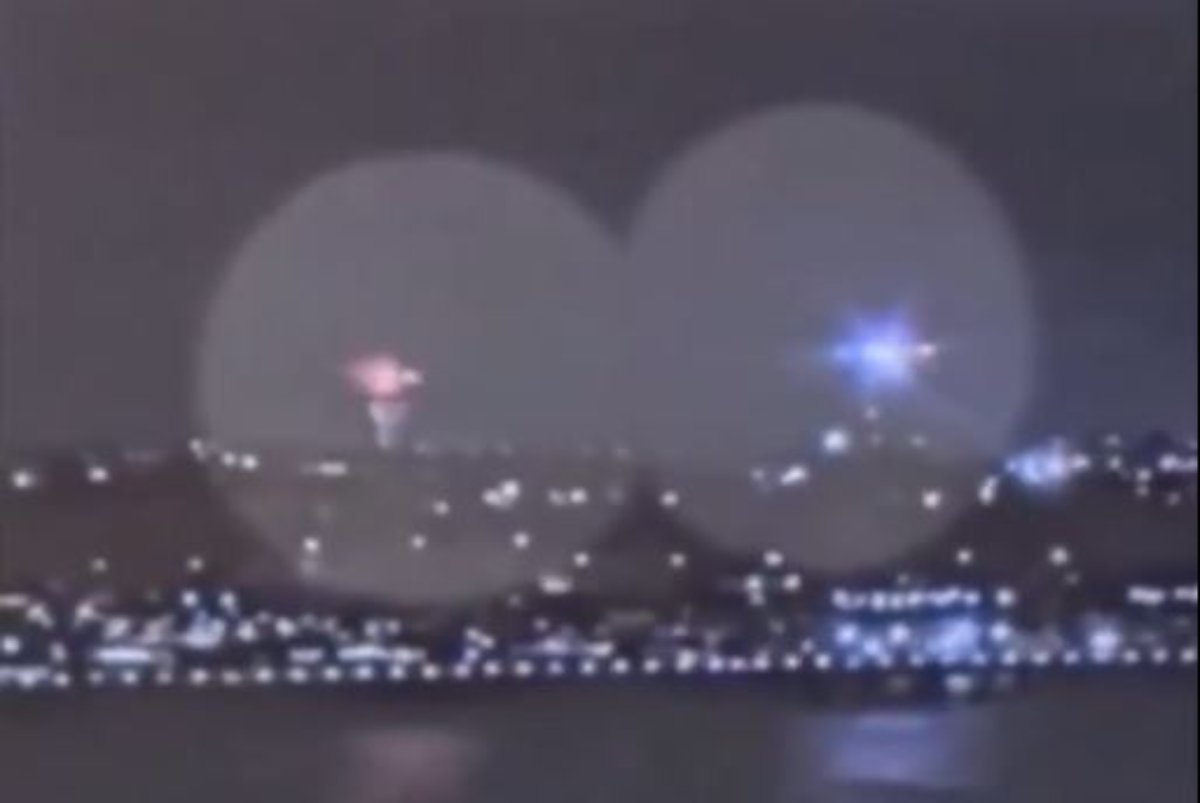 Novi snimak sudara aviona i helikoptera