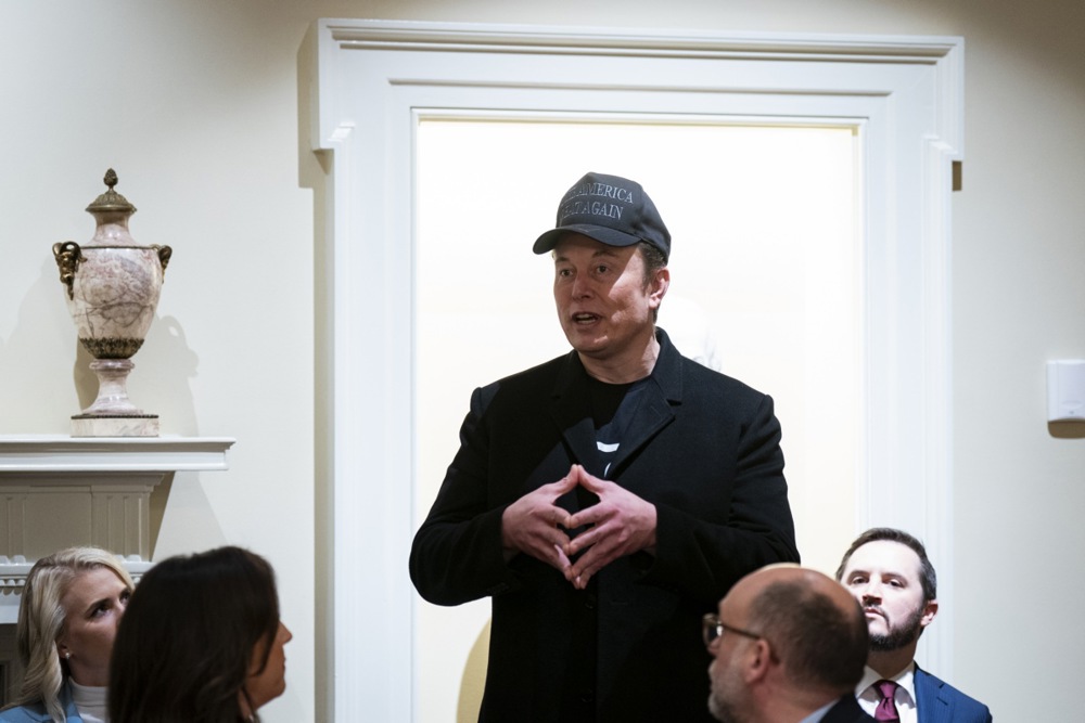 Evropska unija se obrušila na platformu X, da li će Ilon Mask platiti ...