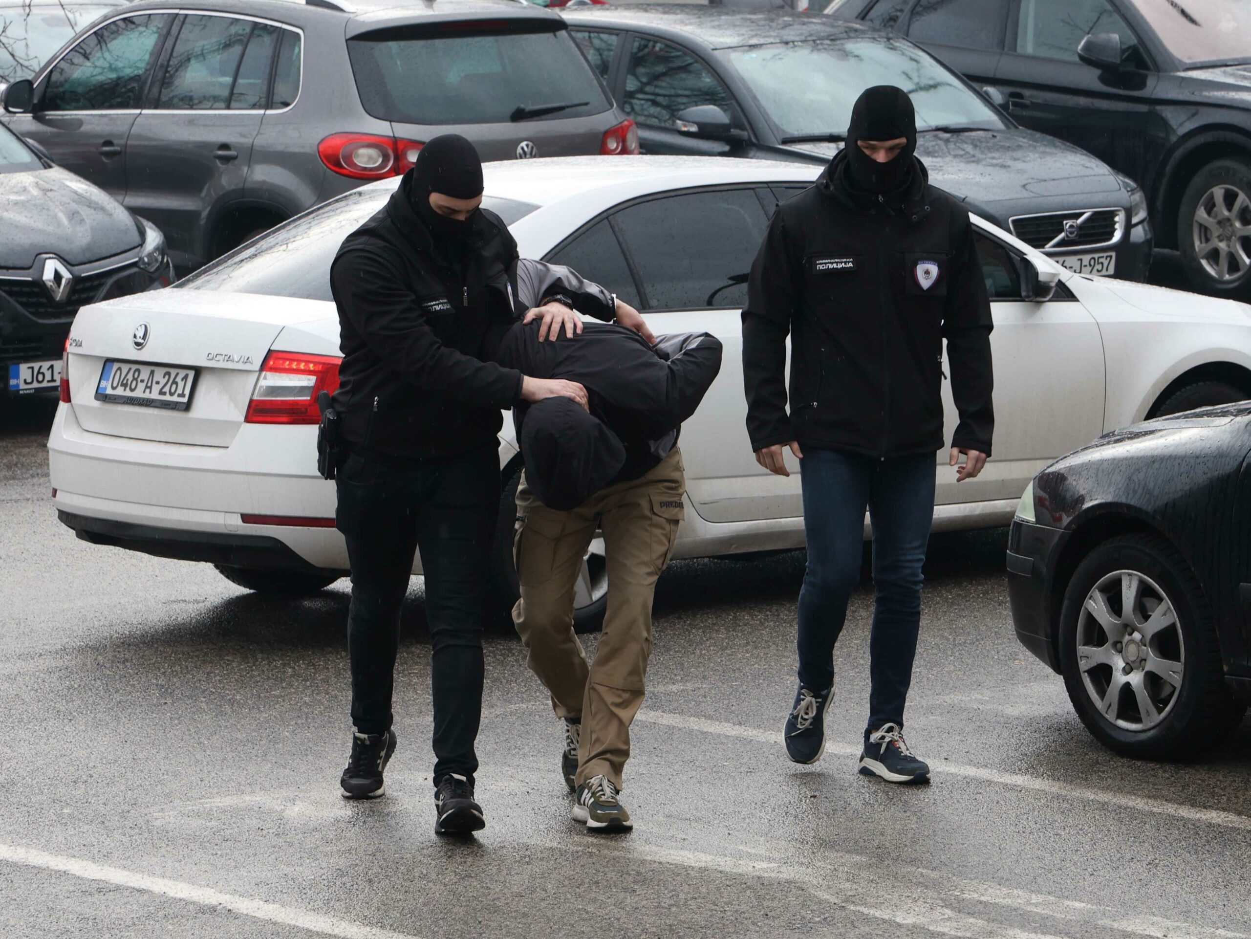 Izvještaj protiv 4 osobe zbog trgovine drogom