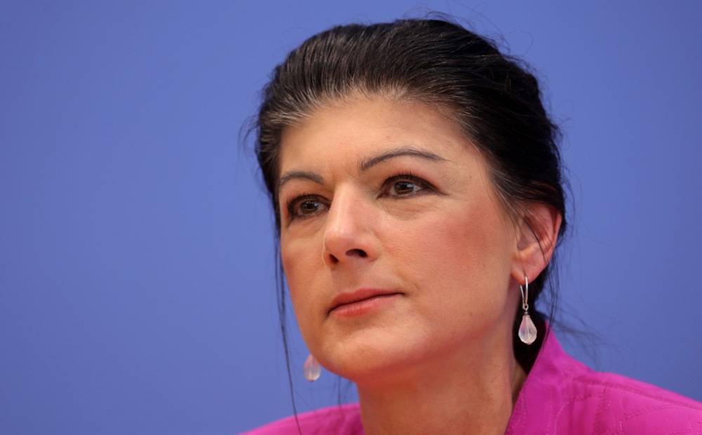 Sara Vagenkneht simpatiše Putina, može da UNIŠTI Mercove planove