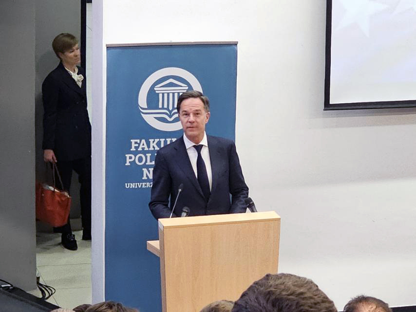 Mark Rute u Sarajevu poručio da NATO nije fokusiran na Milorada Dodika