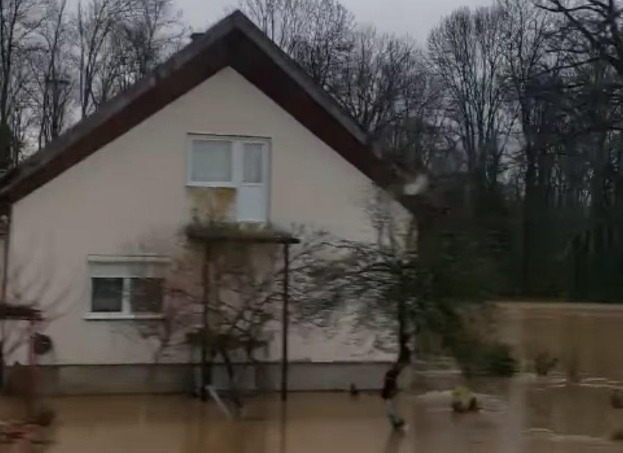 Poplava u Srpcu, zaplavljeno 30 kuća, evo gdje je situacija najkritičnija