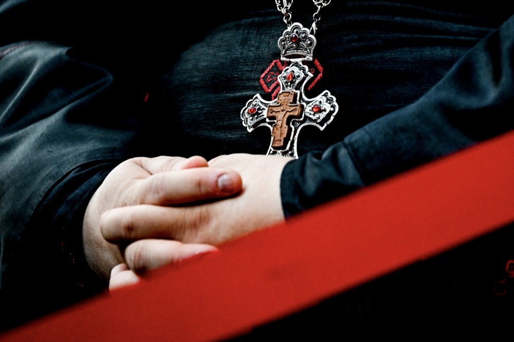 U Hrvatskoj uhapšen sveštenik Vladimir Vizir zbog seksualnog ...