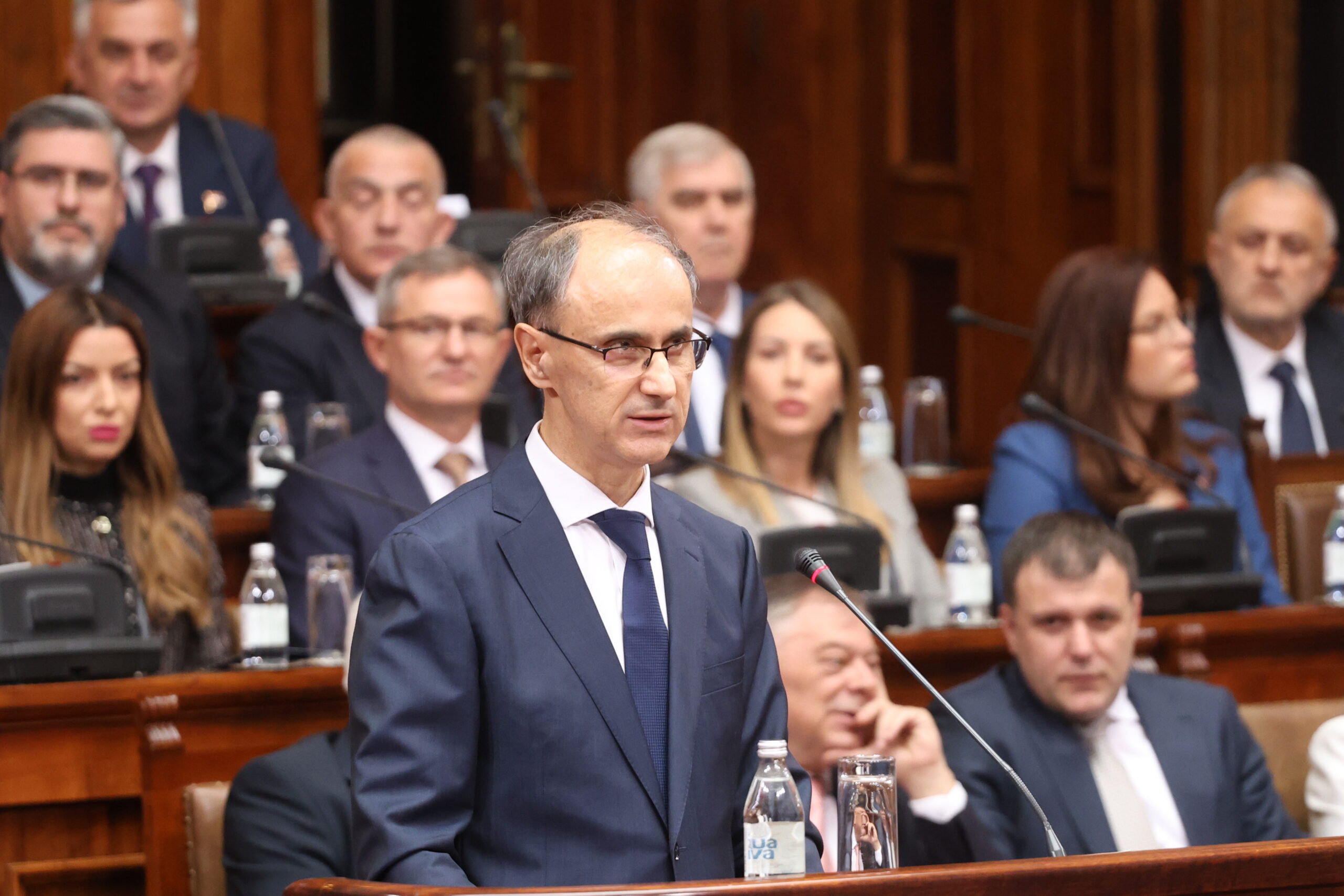 Macut preuzeo od Vučevića dužnost predsjednika Vlade Srbije