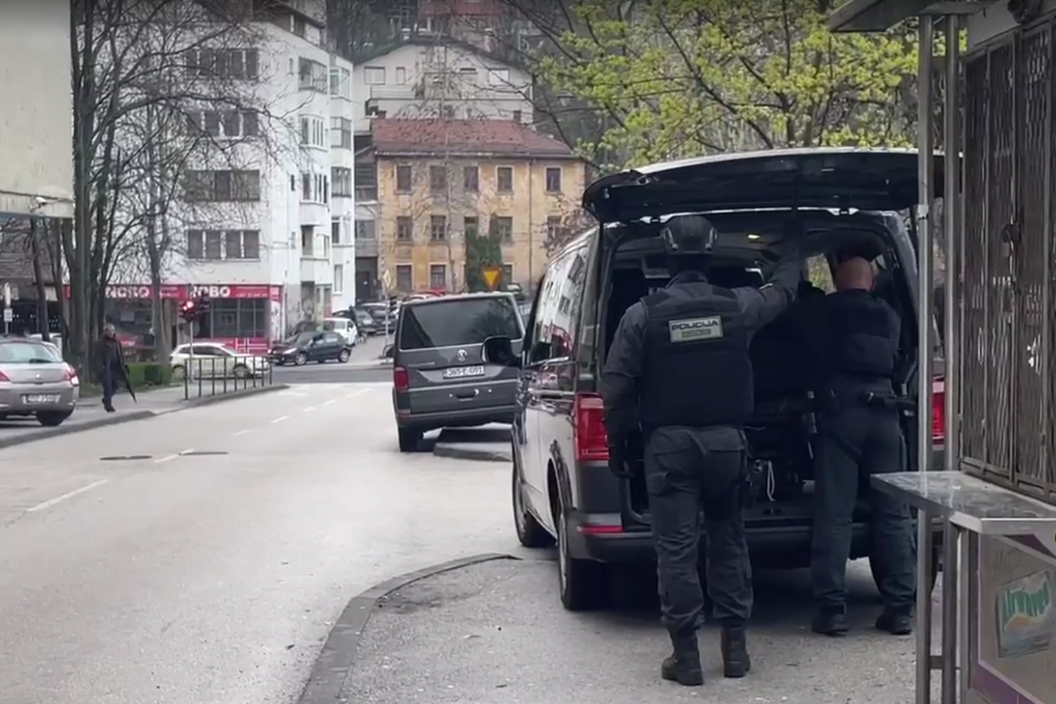 Tuča u Tuzli, policija privela 5 osoba