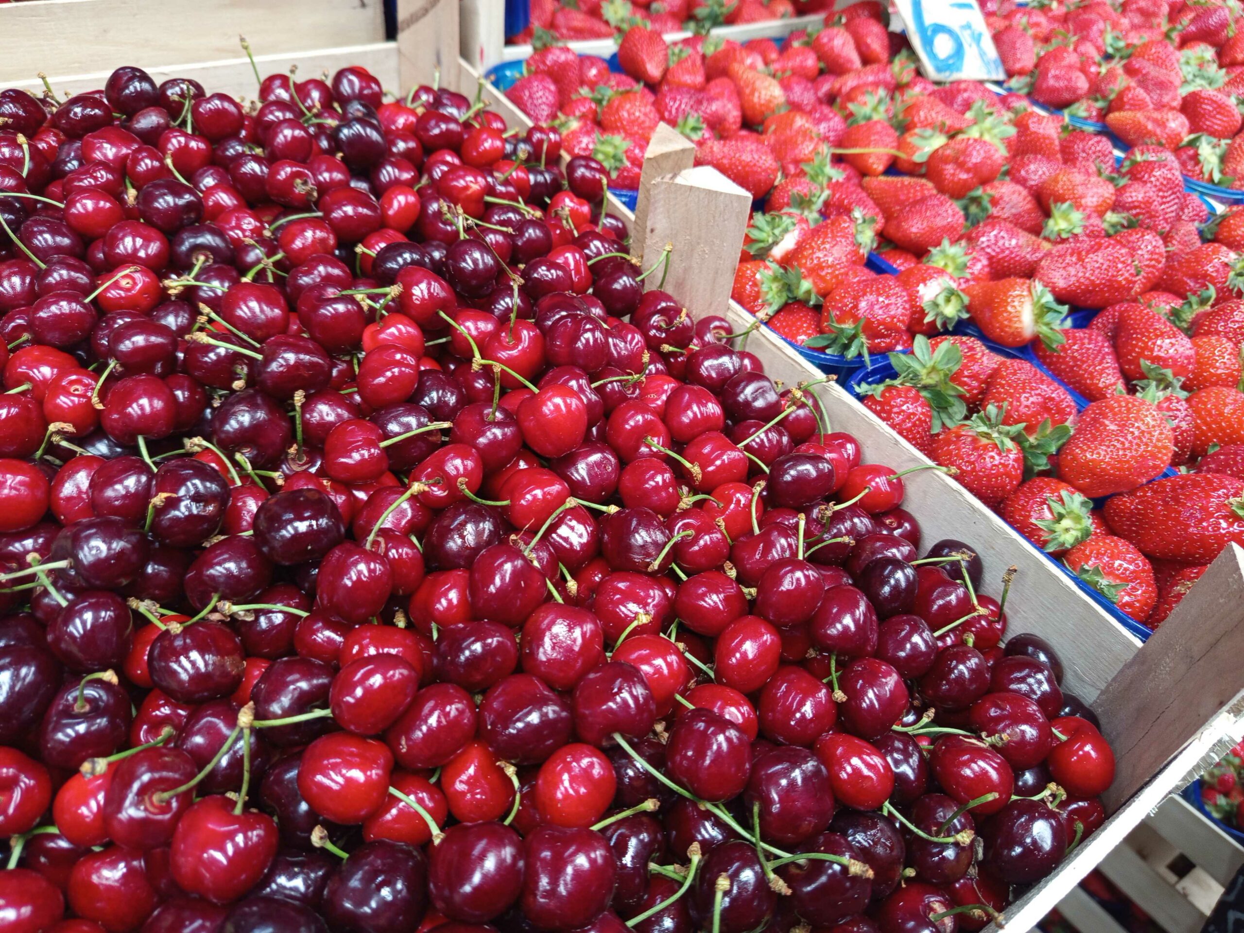 Trešnje koštale i do 30 KM, a sada uglavnom propadaju u marketima