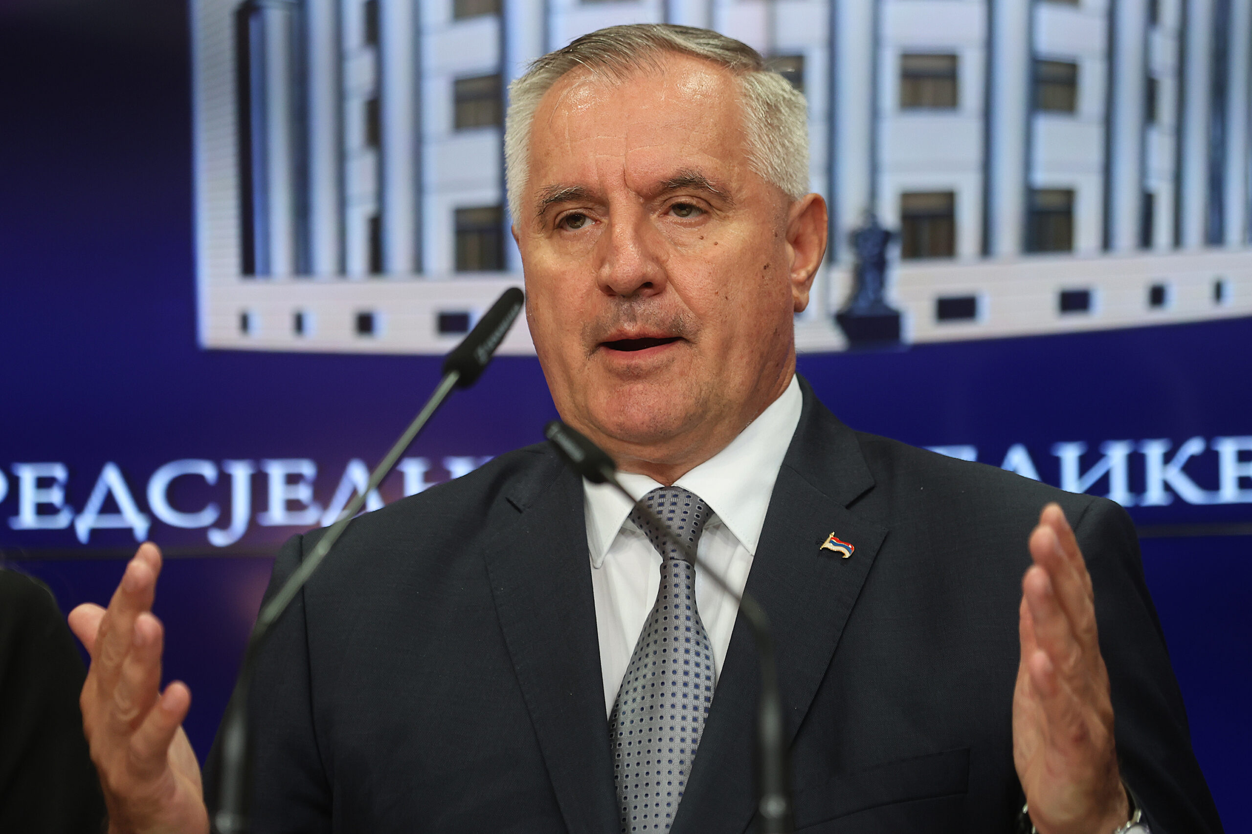 Radovan Višković podnosi ostavku na mjesto premijera