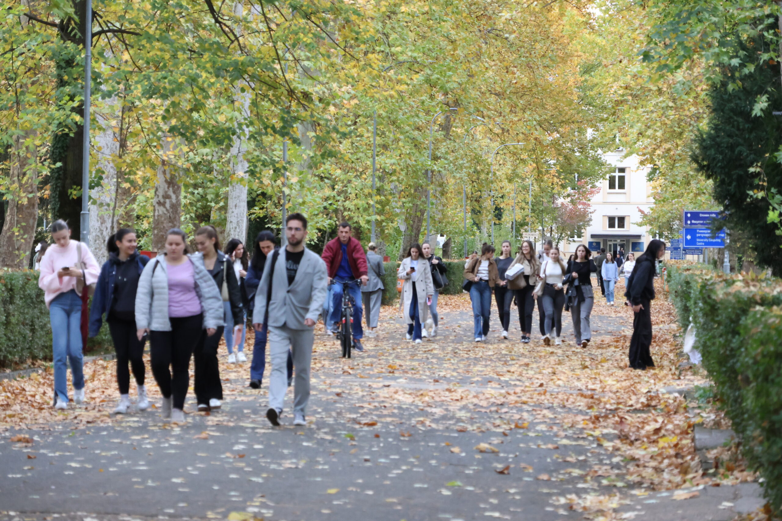 Zašto su studenti, profesori i ANURS gluvi i nijemi