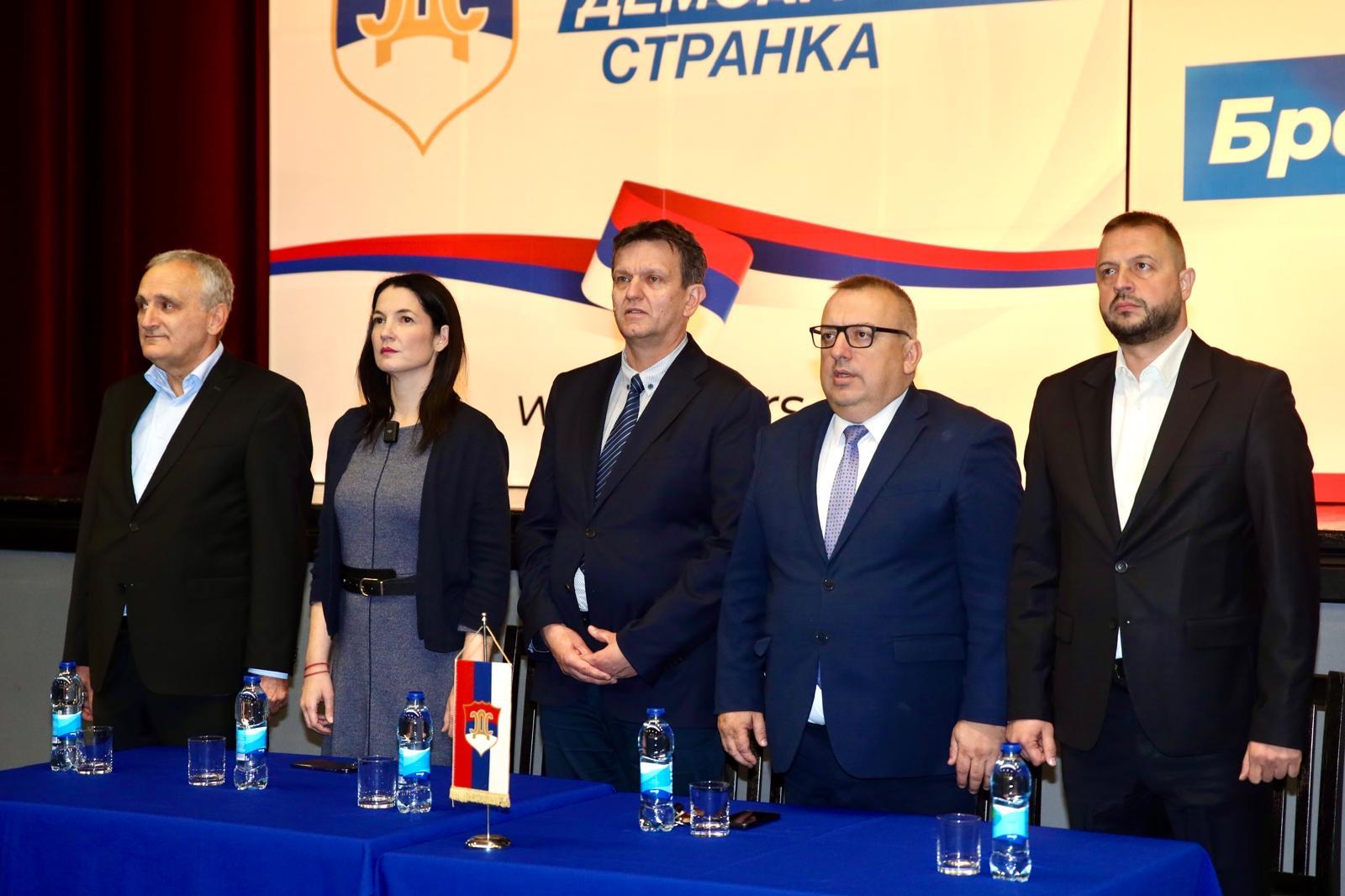 Narodni front poziva narod da glasa za Branka Blanušu