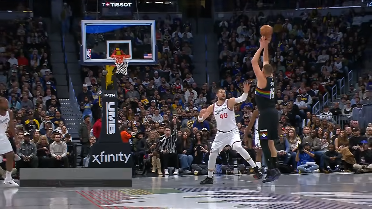 Kolažom snimaka NBA skinula kapu Nikoli Jokiću nakon povratka na teren